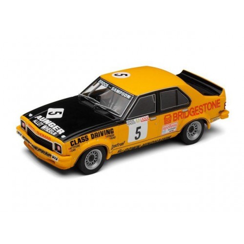 SCALEXTRIC Peter Brock's Holden Torana L34 DPR C3101 - Papamallard