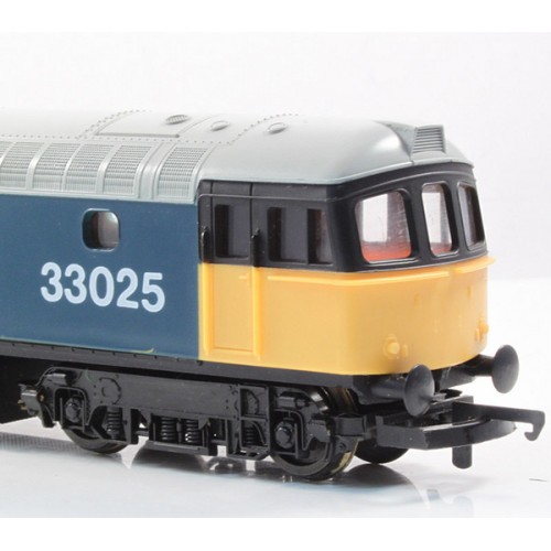 USED Lima Class 33 British Rail Bo-Bo Diesel Locomotive - Papamallard