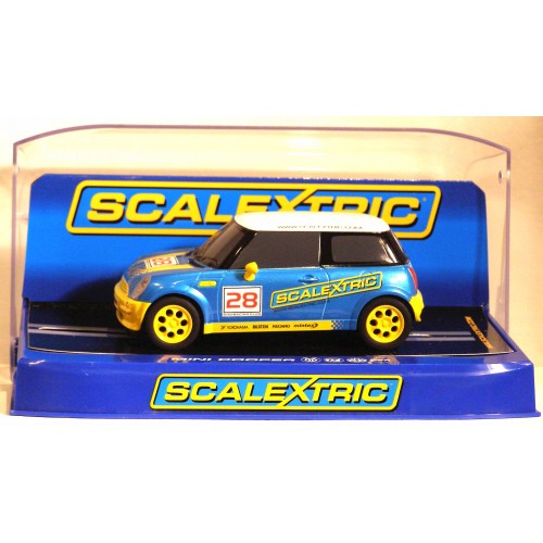 SCALEXTRIC BMW Mini Cooper ‘Scalextric No.28’ C3073 In Crystal Display ...